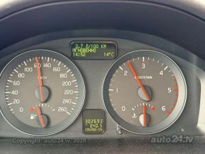 Melns Volvo V50 2010 Tallina, ar dzinēja tilpumu 1.60 L un nobraukumu 303 tūkst. km par 2700 €, foto 15 vietnē AUTOMOTO.COM.LV