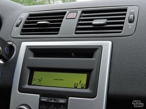 Black Volvo V50 2010 in Marijampole, with an engine capacity of 1.60 L and mileage of 315 thousand km for 2950 €, photo 16 on AUTOMOTO.COM.LV