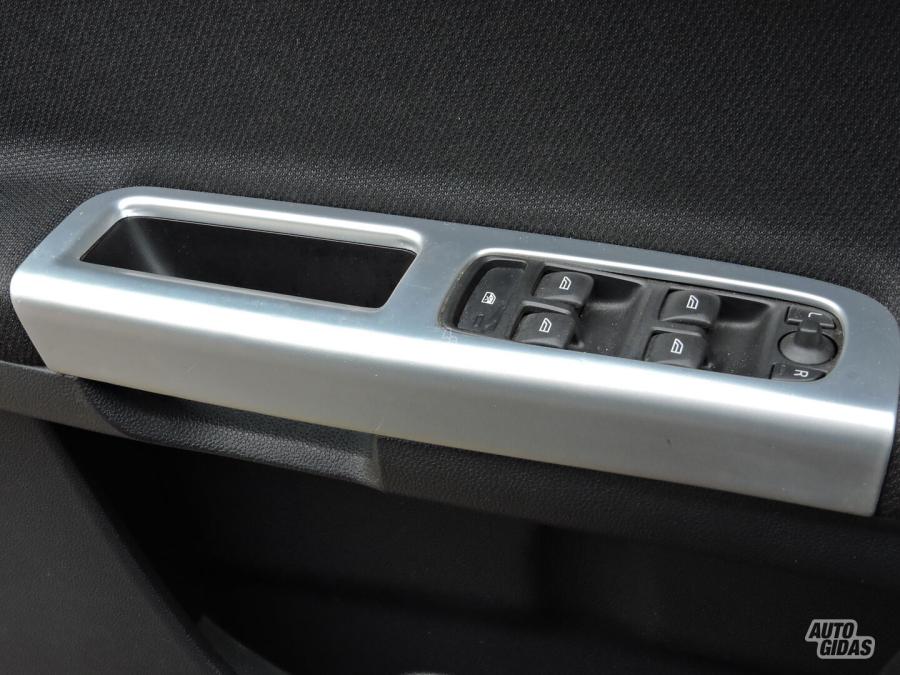 Black Volvo V50 2010 in Marijampole, with an engine capacity of 1.60 L and mileage of 315 thousand km for 2950 €, photo 18 on AUTOMOTO.COM.LV