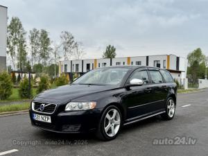 Black Volvo V50 2010 in Tartu, with an engine capacity of 1.60 L and mileage of 327 thousand km for 2990 €, photo 4 on AUTOMOTO.COM.LV