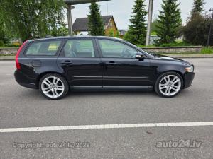 Черный Вольво В50 2010 в Пайде, объемом двигателя 1.60 л и пробегом 330 тыс. км за 3999 €, фото 7 на AUTOMOTO.COM.LV