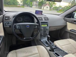 Черный Вольво В50 2010 в Пайде, объемом двигателя 1.60 л и пробегом 330 тыс. км за 3999 €, фото 13 на AUTOMOTO.COM.LV