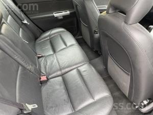 Черный Вольво В50 2010 в Рига, объемом двигателя 1.60 л и пробегом 282 тыс. км за 3300 €, фото 7 на AUTOMOTO.COM.LV