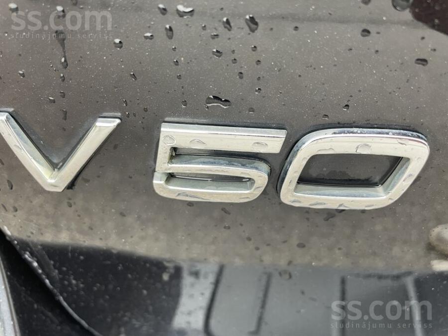 Черный Вольво В50 2010 в Рига, объемом двигателя 1.60 л и пробегом 282 тыс. км за 3300 €, фото 16 на AUTOMOTO.COM.LV