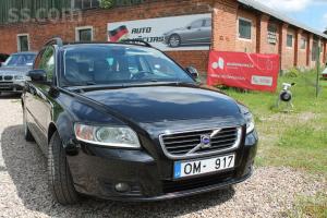 Melns Volvo V50 2010 Daugavpils, ar dzinēja tilpumu 1.60 L un nobraukumu 247 tūkst. km par 3890 €, foto  vietnē AUTOMOTO.COM.LV