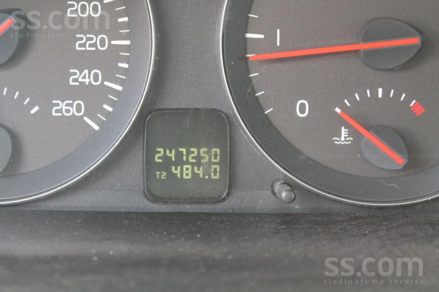 Melns Volvo V50 2010 Daugavpils, ar dzinēja tilpumu 1.60 L un nobraukumu 247 tūkst. km par 3890 €, foto 27 vietnē AUTOMOTO.COM.LV