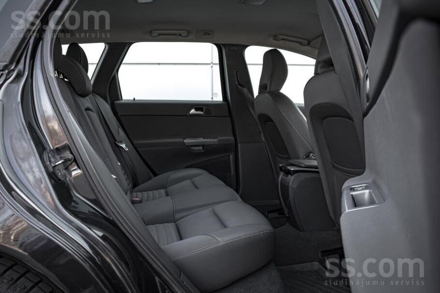 Melns Volvo V50 2010 Rīga, ar dzinēja tilpumu 2.00 L un nobraukumu 0 tūkst. km par 3590 €, foto 11 vietnē AUTOMOTO.COM.LV