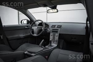 Melns Volvo V50 2010 Rīga, ar dzinēja tilpumu 2.00 L un nobraukumu 0 tūkst. km par 3590 €, foto 12 vietnē AUTOMOTO.COM.LV