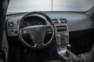 Melns Volvo V50 2010 Rīga, ar dzinēja tilpumu 2.00 L un nobraukumu 0 tūkst. km par 3590 €, foto 15 vietnē AUTOMOTO.COM.LV