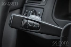 Melns Volvo V50 2010 Rīga, ar dzinēja tilpumu 2.00 L un nobraukumu 0 tūkst. km par 3590 €, foto 17 vietnē AUTOMOTO.COM.LV