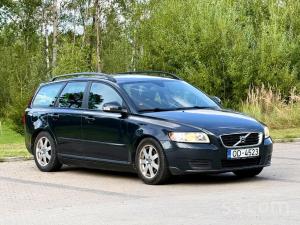 Черный Вольво В50 2010 в Рига, объемом двигателя 1.60 л и пробегом 360 тыс. км за 2160 €, фото 4 на AUTOMOTO.COM.LV