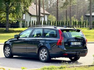 Черный Вольво В50 2010 в Рига, объемом двигателя 1.60 л и пробегом 360 тыс. км за 2160 €, фото 7 на AUTOMOTO.COM.LV