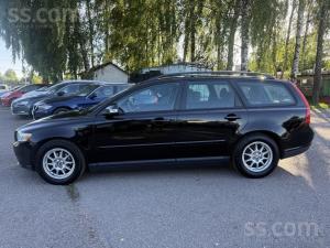 Черный Вольво В50 2010 в Рига, объемом двигателя 1.60 л и пробегом 196 тыс. км за 2780 €, фото 6 на AUTOMOTO.COM.LV