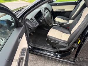Melns Volvo V50 2010 Tallina, ar dzinēja tilpumu 1.60 L un nobraukumu 219 tūkst. km par 4390 €, foto 6 vietnē AUTOMOTO.COM.LV