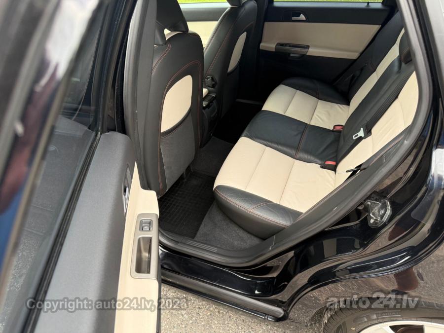 Melns Volvo V50 2010 Tallina, ar dzinēja tilpumu 1.60 L un nobraukumu 219 tūkst. km par 4390 €, foto 7 vietnē AUTOMOTO.COM.LV