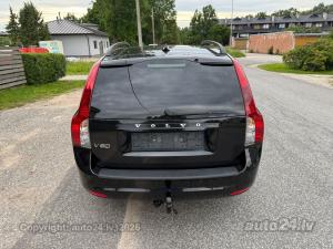 Melns Volvo V50 2010 Tallina, ar dzinēja tilpumu 1.60 L un nobraukumu 219 tūkst. km par 4390 €, foto 9 vietnē AUTOMOTO.COM.LV