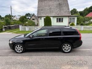 Melns Volvo V50 2010 Tallina, ar dzinēja tilpumu 1.60 L un nobraukumu 219 tūkst. km par 4390 €, foto 16 vietnē AUTOMOTO.COM.LV