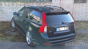 Melns Volvo V50 2010 Bauska, ar dzinēja tilpumu 2.00 L un nobraukumu 348 tūkst. km par 2900 €, foto 10 vietnē AUTOMOTO.COM.LV
