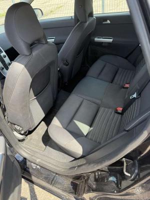 Melns Volvo V50 2010 Kauņa, ar dzinēja tilpumu 1.56 L un nobraukumu 249 tūkst. km par 2899 €, foto 10 vietnē AUTOMOTO.COM.LV