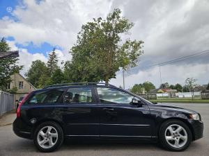 Melns Volvo V50 2010 Šauļi, ar dzinēja tilpumu 1.56 L un nobraukumu 207 tūkst. km par 3550 €, foto 7 vietnē AUTOMOTO.COM.LV