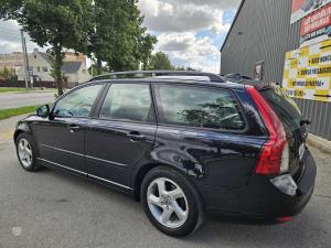 Melns Volvo V50 2010 Šauļi, ar dzinēja tilpumu 1.56 L un nobraukumu 207 tūkst. km par 3550 €, foto 9 vietnē AUTOMOTO.COM.LV