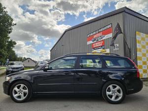 Melns Volvo V50 2010 Šauļi, ar dzinēja tilpumu 1.56 L un nobraukumu 207 tūkst. km par 3550 €, foto 10 vietnē AUTOMOTO.COM.LV