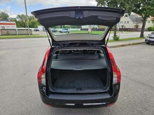 Melns Volvo V50 2010 Šauļi, ar dzinēja tilpumu 1.56 L un nobraukumu 207 tūkst. km par 3550 €, foto 12 vietnē AUTOMOTO.COM.LV