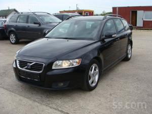 Melns Volvo V50 2010 Rīga, ar dzinēja tilpumu 1.60 L un nobraukumu 0 tūkst. km par 3490 €, foto  vietnē AUTOMOTO.COM.LV