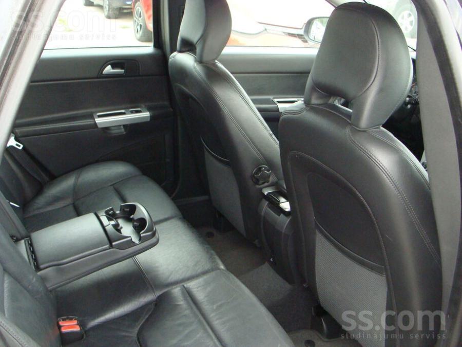 Melns Volvo V50 2010 Rīga, ar dzinēja tilpumu 1.60 L un nobraukumu 0 tūkst. km par 3490 €, foto 14 vietnē AUTOMOTO.COM.LV