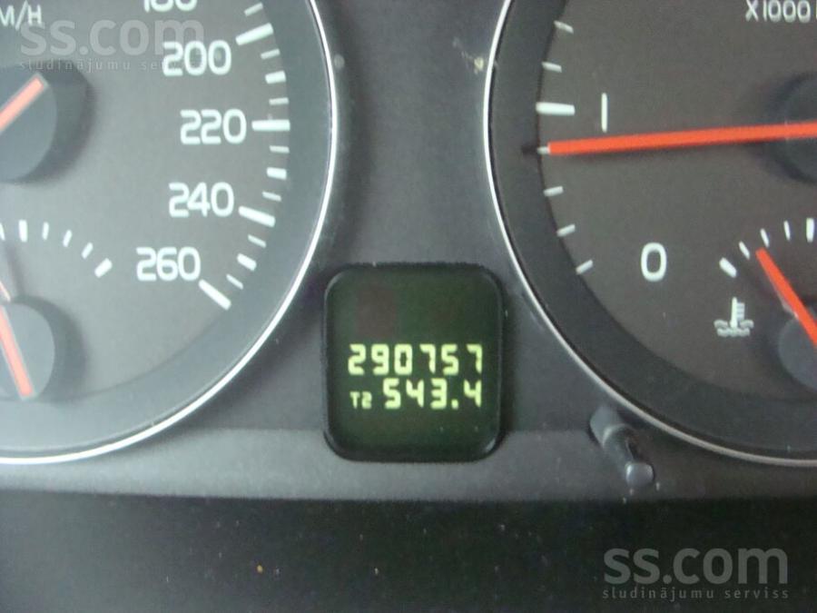 Melns Volvo V50 2010 Rīga, ar dzinēja tilpumu 1.60 L un nobraukumu 0 tūkst. km par 3490 €, foto 16 vietnē AUTOMOTO.COM.LV