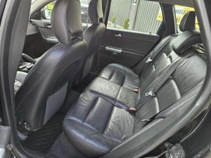 Black Volvo V50 2010 in Siauliai, with an engine capacity of 1.56 L and mileage of 207 thousand km for 3750 €, photo 14 on AUTOMOTO.COM.LV
