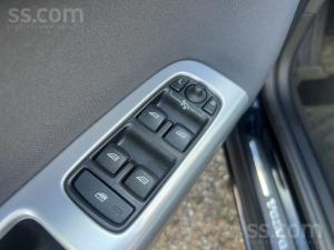 Melns Volvo V50 2010 Cēsis, ar dzinēja tilpumu 2.00 L un nobraukumu 246 tūkst. km par 5500 €, foto 16 vietnē AUTOMOTO.COM.LV