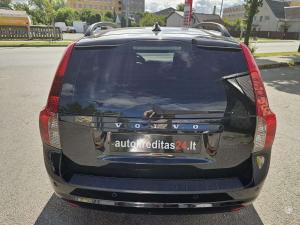 Melns Volvo V50 2010 Šauļi, ar dzinēja tilpumu 1.56 L un nobraukumu 207 tūkst. km par 3750 €, foto 11 vietnē AUTOMOTO.COM.LV