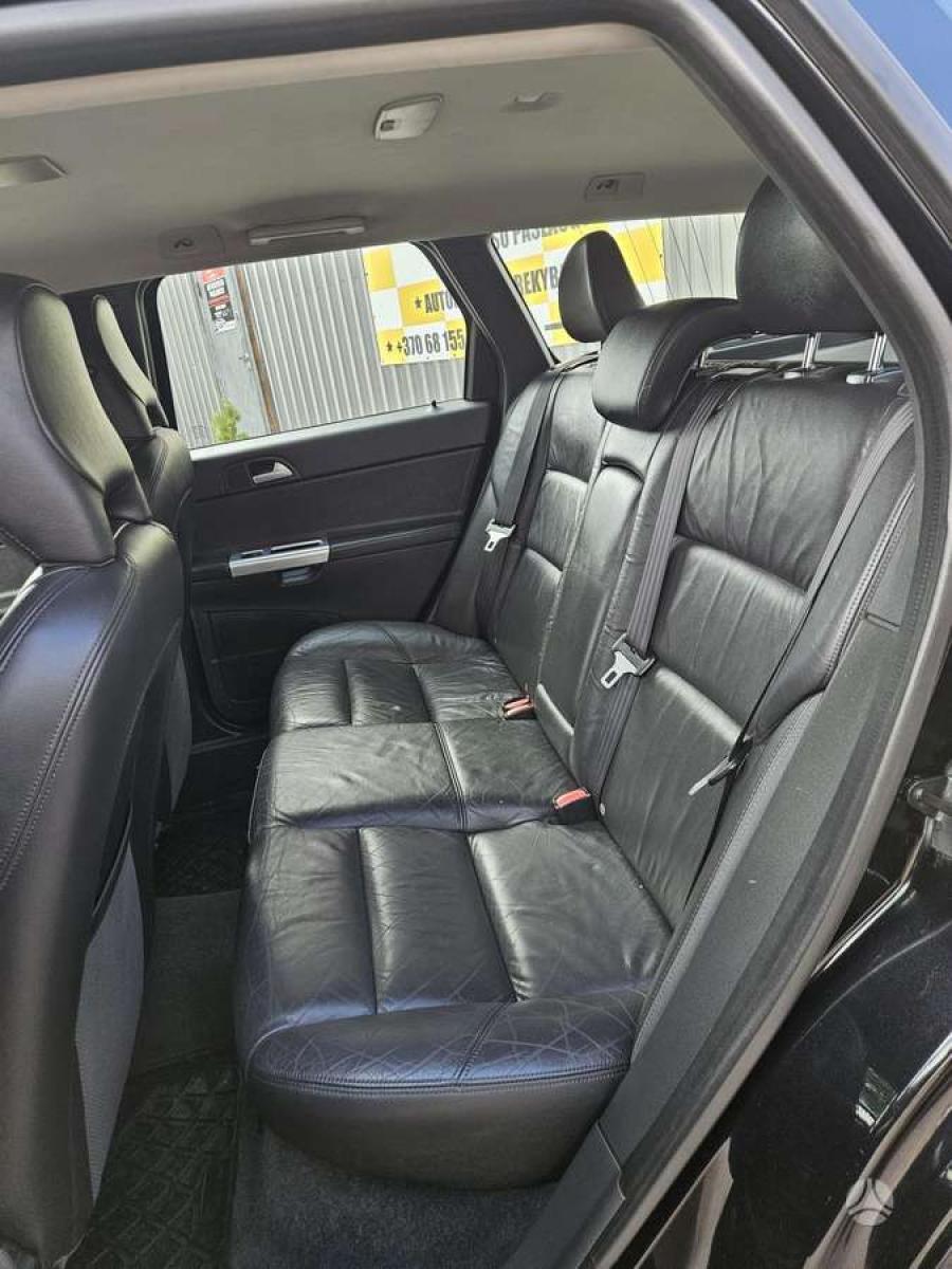 Melns Volvo V50 2010 Šauļi, ar dzinēja tilpumu 1.56 L un nobraukumu 207 tūkst. km par 3750 €, foto 15 vietnē AUTOMOTO.COM.LV