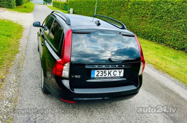 Melns Volvo V50 2010 Tallina, ar dzinēja tilpumu 1.60 L un nobraukumu 295 tūkst. km par 3990 €, foto 5 vietnē AUTOMOTO.COM.LV