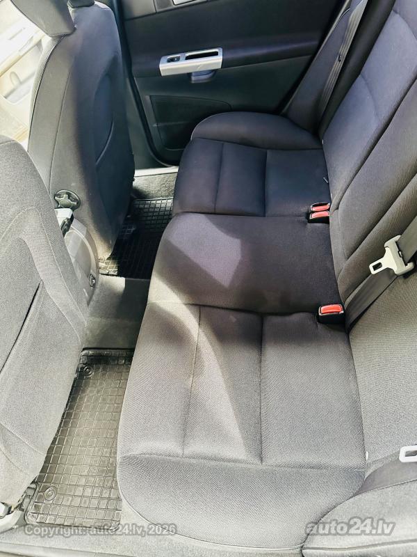 Melns Volvo V50 2010 Tallina, ar dzinēja tilpumu 1.60 L un nobraukumu 295 tūkst. km par 3990 €, foto 10 vietnē AUTOMOTO.COM.LV