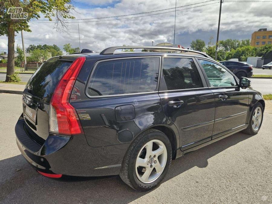 Black Volvo V50 2010 in Siauliai, with an engine capacity of 1.60 L and mileage of 207 thousand km for 3600 €, photo 6 on AUTOMOTO.COM.LV