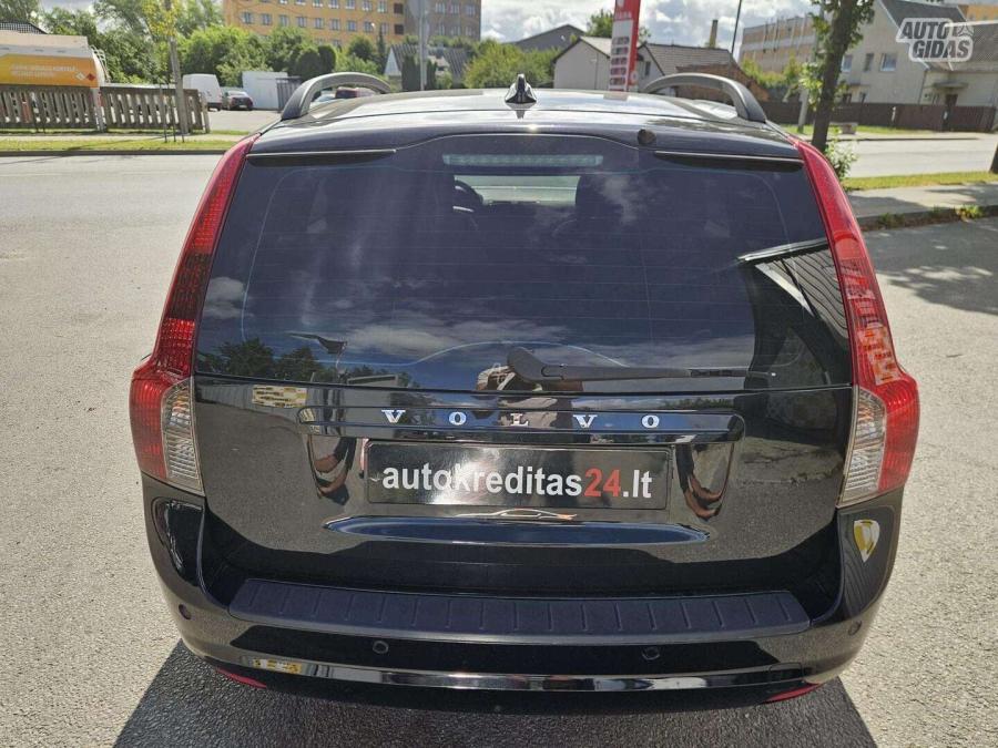 Melns Volvo V50 2010 Šauļi, ar dzinēja tilpumu 1.60 L un nobraukumu 207 tūkst. km par 3600 €, foto 11 vietnē AUTOMOTO.COM.LV