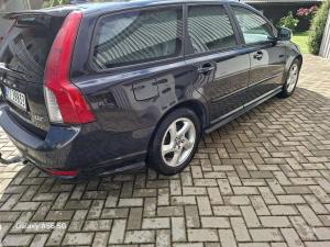 Black Volvo V50 2010 in Pasvalys, with an engine capacity of 1.56 L and mileage of 256 thousand km for 2900 €, photo 9 on AUTOMOTO.COM.LV