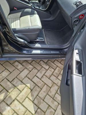 Black Volvo V50 2010 in Pasvalys, with an engine capacity of 1.56 L and mileage of 256 thousand km for 2900 €, photo 15 on AUTOMOTO.COM.LV