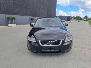 Melns Volvo V50 2010 Šauļi, ar dzinēja tilpumu 1.56 L un nobraukumu 245 tūkst. km par 3300 €, foto 4 vietnē AUTOMOTO.COM.LV