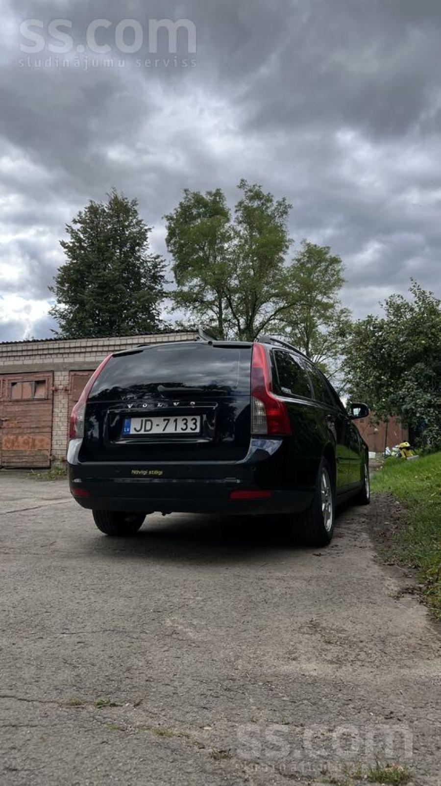 Черный Вольво В50 2010 в Бауска, объемом двигателя 2.00 л и пробегом 383 тыс. км за 1500 €, фото 4 на AUTOMOTO.COM.LV