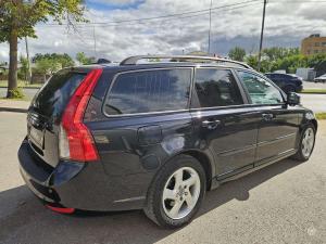 Melns Volvo V50 2010 Šauļi, ar dzinēja tilpumu 1.56 L un nobraukumu 207 tūkst. km par 3500 €, foto 9 vietnē AUTOMOTO.COM.LV