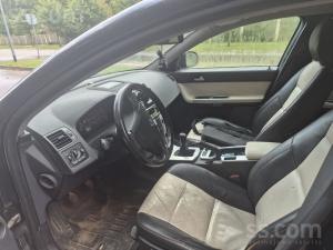 Black Volvo V50 2010 in Riga, with an engine capacity of 1.60 L and mileage of 306 thousand km for 2550 €, photo 6 on AUTOMOTO.COM.LV