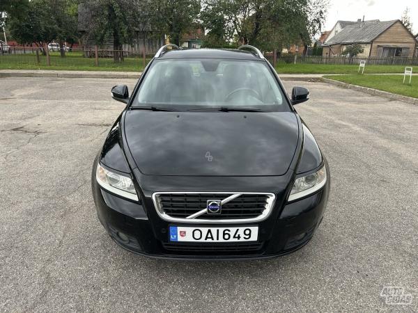 Melns Volvo V50 2010 Panevēža, ar dzinēja tilpumu 1.60 L un nobraukumu 340 tūkst. km par 2250 €, foto 4 vietnē AUTOMOTO.COM.LV