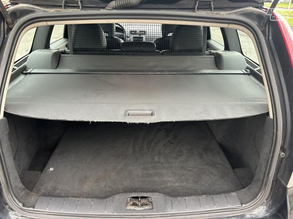 Melns Volvo V50 2010 Panevēža, ar dzinēja tilpumu 1.60 L un nobraukumu 340 tūkst. km par 2250 €, foto 10 vietnē AUTOMOTO.COM.LV