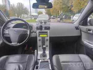 Melns Volvo V50 2011 Rīga, ar dzinēja tilpumu 1.60 L un nobraukumu 359 tūkst. km par 4299 €, foto 7 vietnē AUTOMOTO.COM.LV