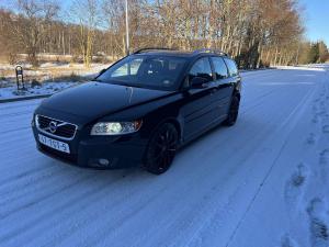 Black Volvo V50 2011 in Kaunas, with an engine capacity of 1.56 L and mileage of 269 thousand km for 3850 €, photo 10 on AUTOMOTO.COM.LV