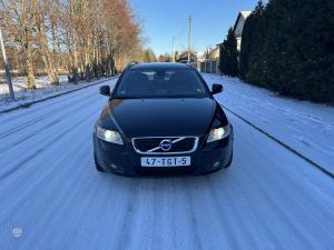Black Volvo V50 2011 in Kaunas, with an engine capacity of 1.56 L and mileage of 269 thousand km for 3850 €, photo 11 on AUTOMOTO.COM.LV