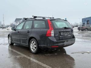Black Volvo V50 2011 in Marijampole, with an engine capacity of 1.56 L and mileage of 217 thousand km for 3150 €, photo 6 on AUTOMOTO.COM.LV